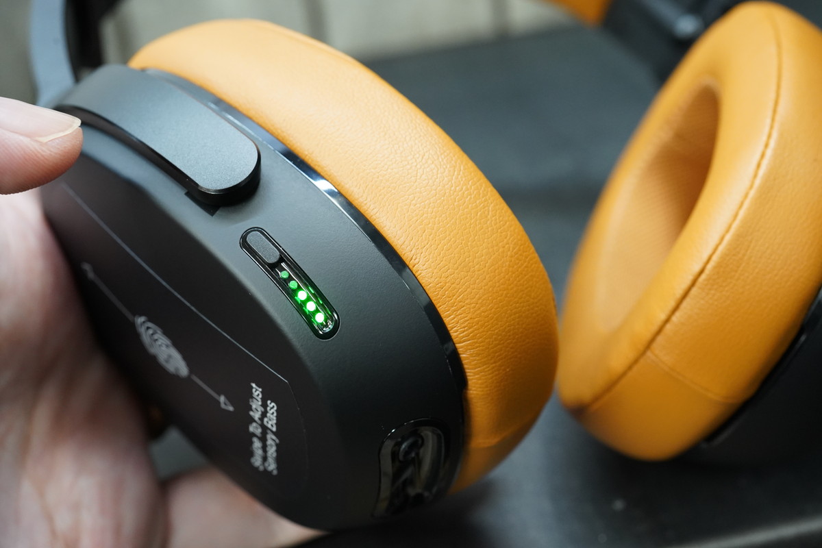 音楽や映画に新体験を！重低音で震えるヘッドホン「Crusher 360」が発売に | ＆GP - Part 2