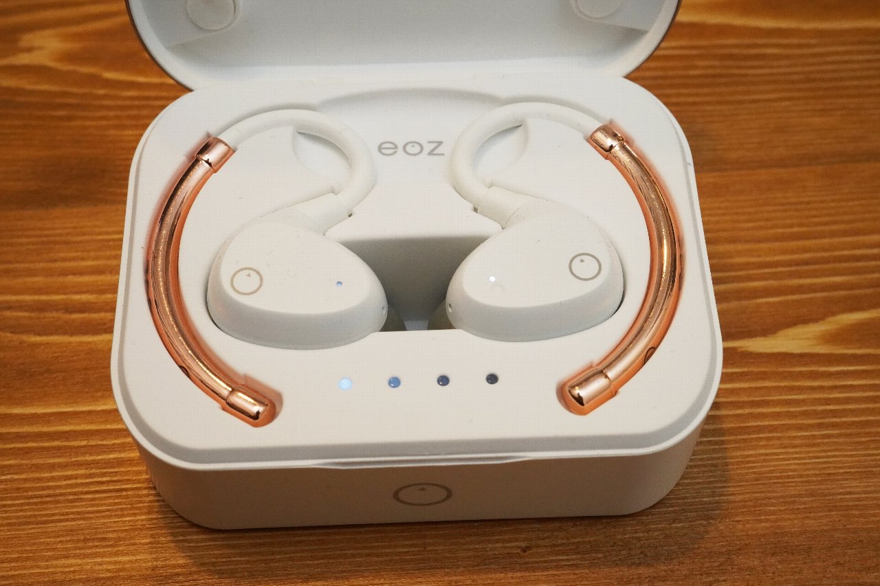 珍しいフック付き！ファッション性の高さが魅力の完全ワイヤレス「EOZ AIR」【イヤホンレビュー】 | ＆GP - Part 2